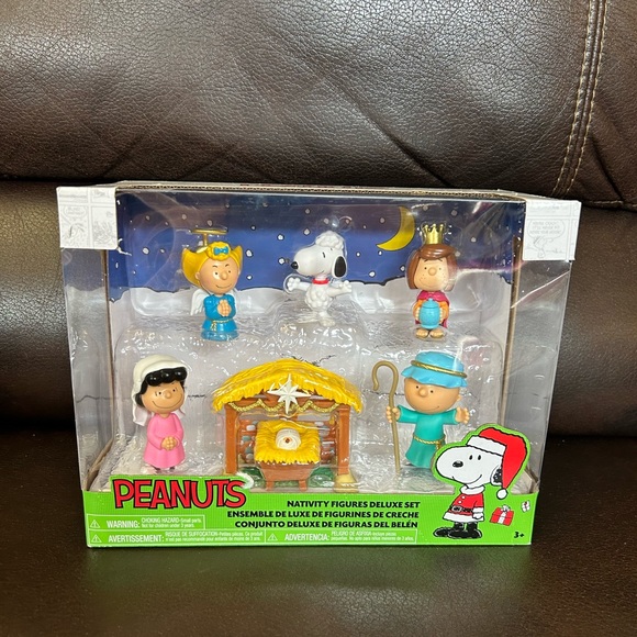 Toys | Peanuts Nativity Figurine Deluxe Set Snoopy Charlie Brown Lucy ...